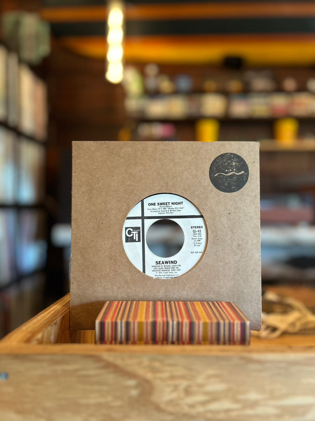 SEAWIND / ONE SWEET NIGHT – SmiveS